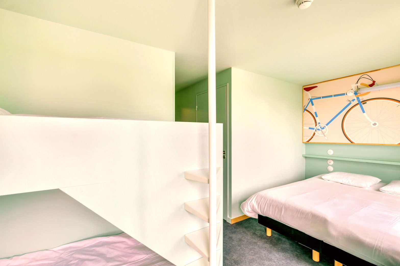 The People | Hostels for a good night's sleep!