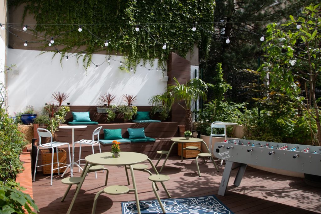 The People | Bars, snacks and restaurants in our hostels