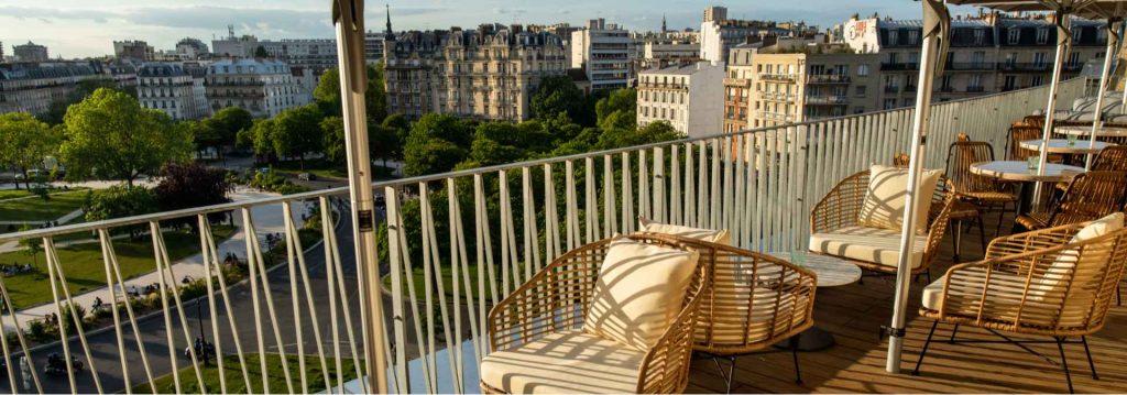 The People | A hostel in Paris, place de la Nation